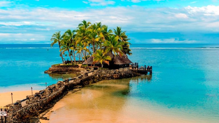 The-Warwick-Fiji-Wicked-Walu-Island | Island Travel Network